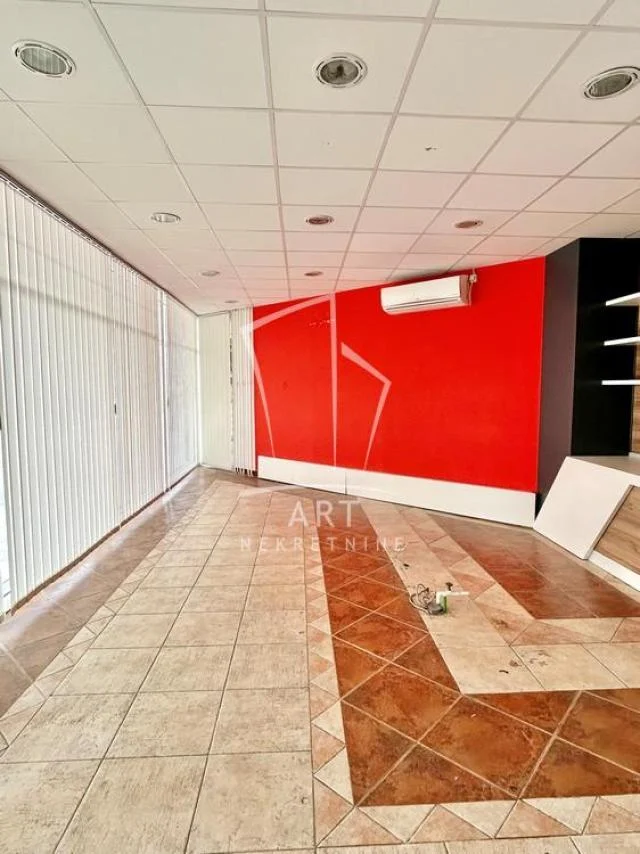 Premium poslovni prostor sa baštom - YUBC, Novi Beograd ID#16435