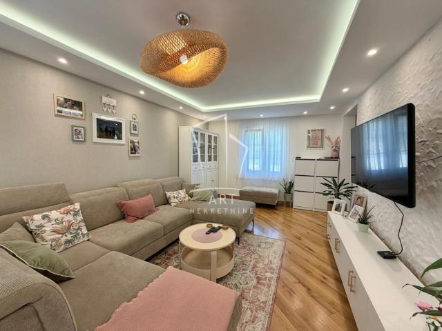 Kuća na Kosmaju, plac 12 ari ID#16455