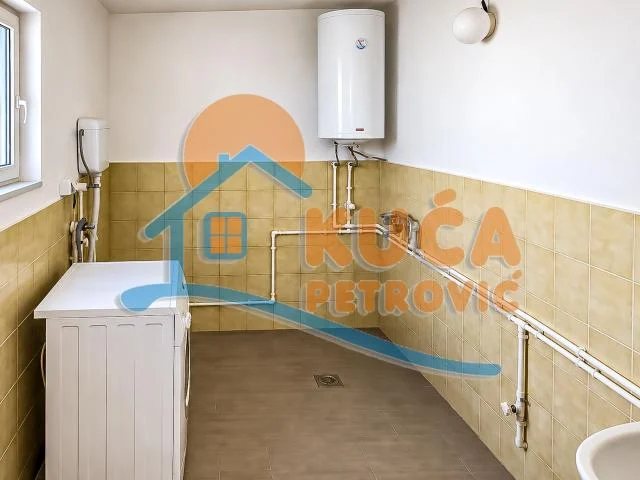 Prizemna kuća na prodaju