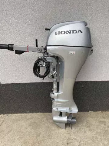 HONDA 8KS 4T VANBRODSKI MOTOR 2020 GOD