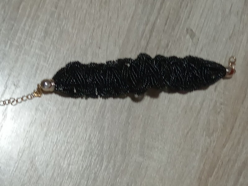 SA SITNIM PERLICAMA NOVA