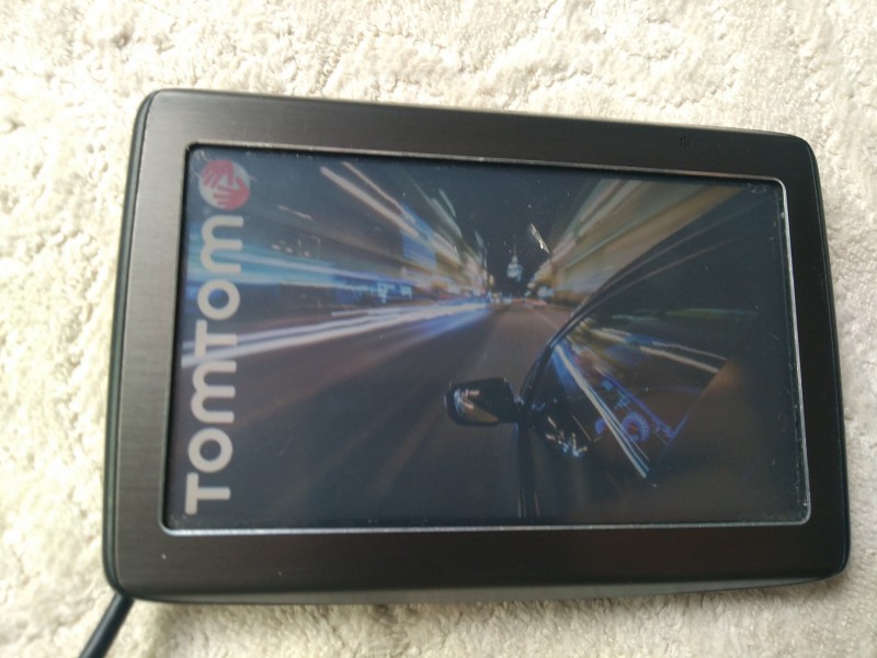 navigacija tom tom via - 4