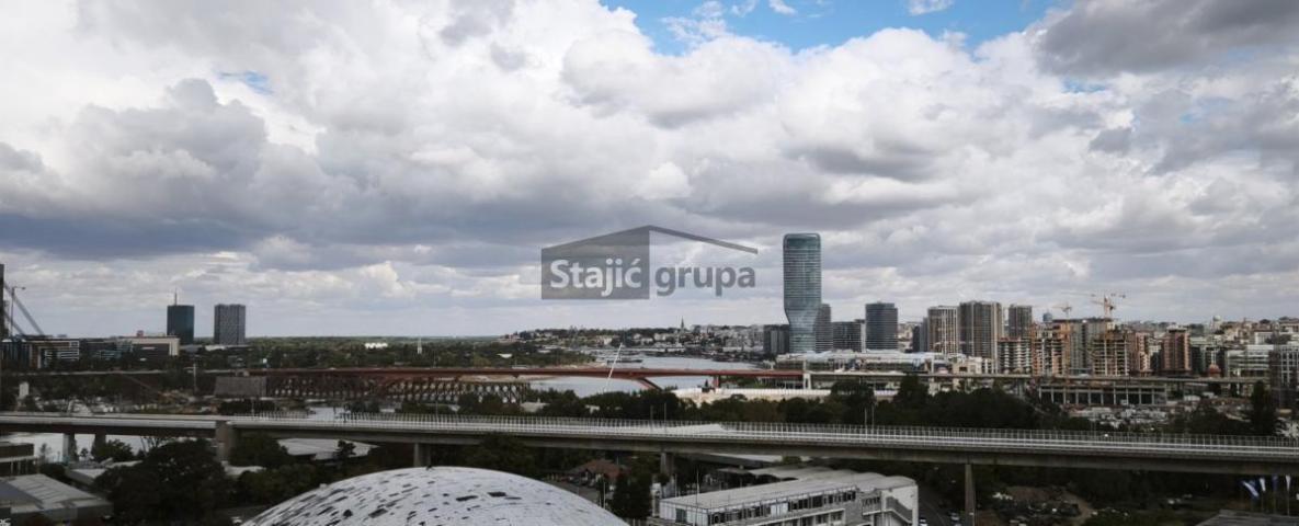 Pogled na reku, terasa 15m2