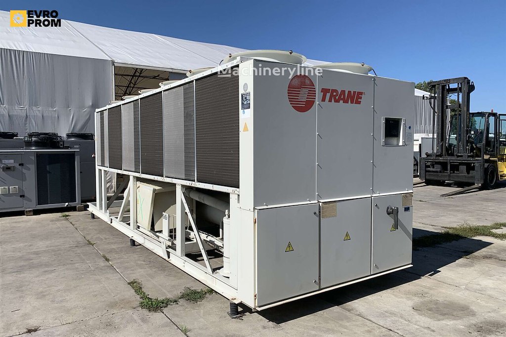 Trane RTAC 185 648 KW rashladni uređaj