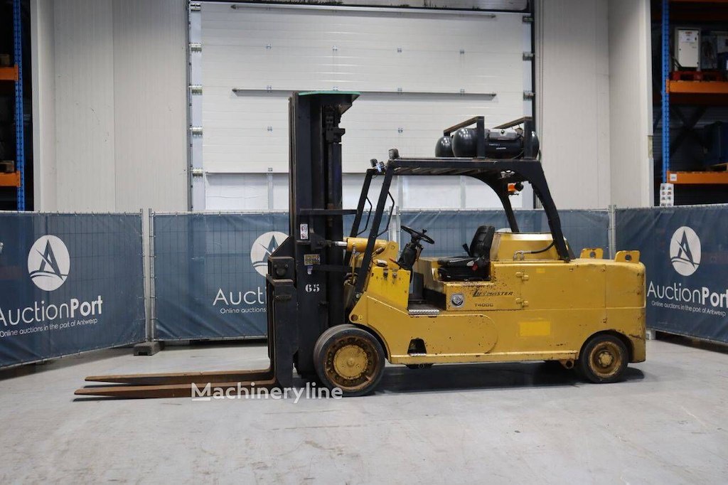 Prodaje se Royal T400C viljuškar na gas na aukciji