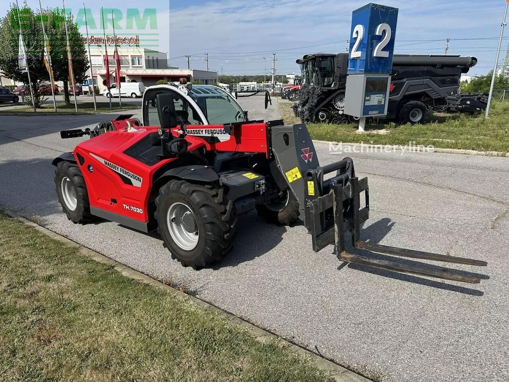 Massey Ferguson th.7030lp s5 teleskopski utovarivač