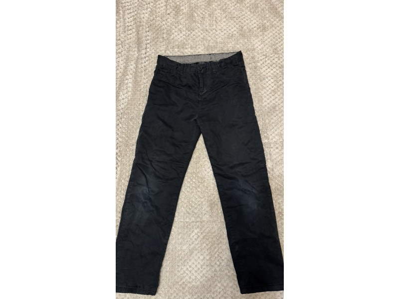Pantalone postavljene WAIKIKI 134-140 (9-10 god)