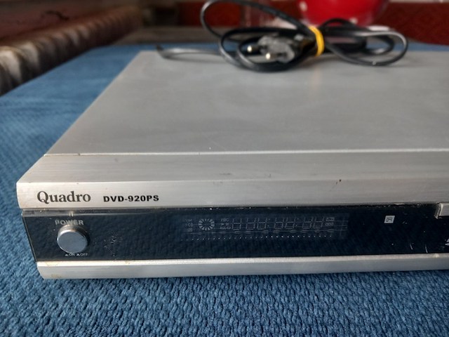 DVD Player Quadro (DVD 920PS) (Neispravan)