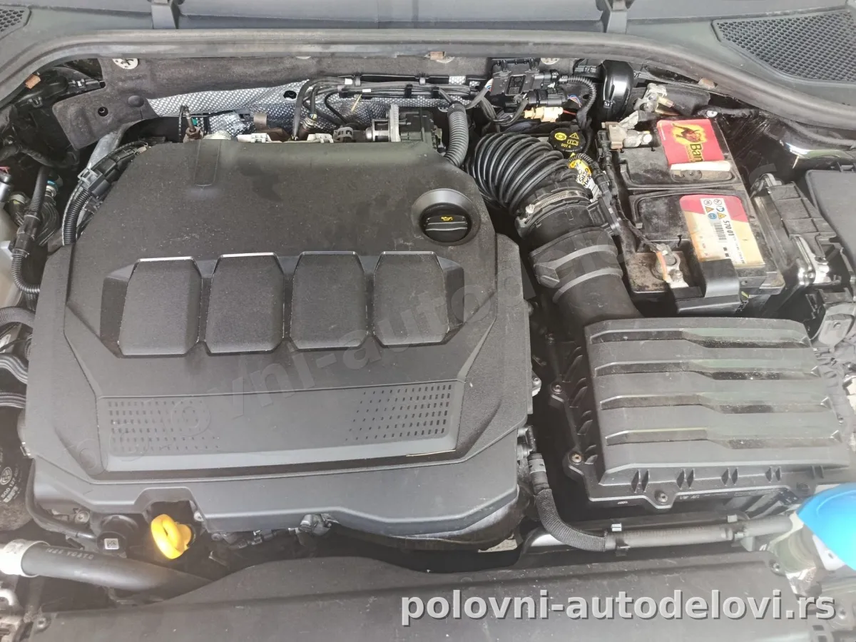 Poklopac motora octavia A8 2.0 tdi