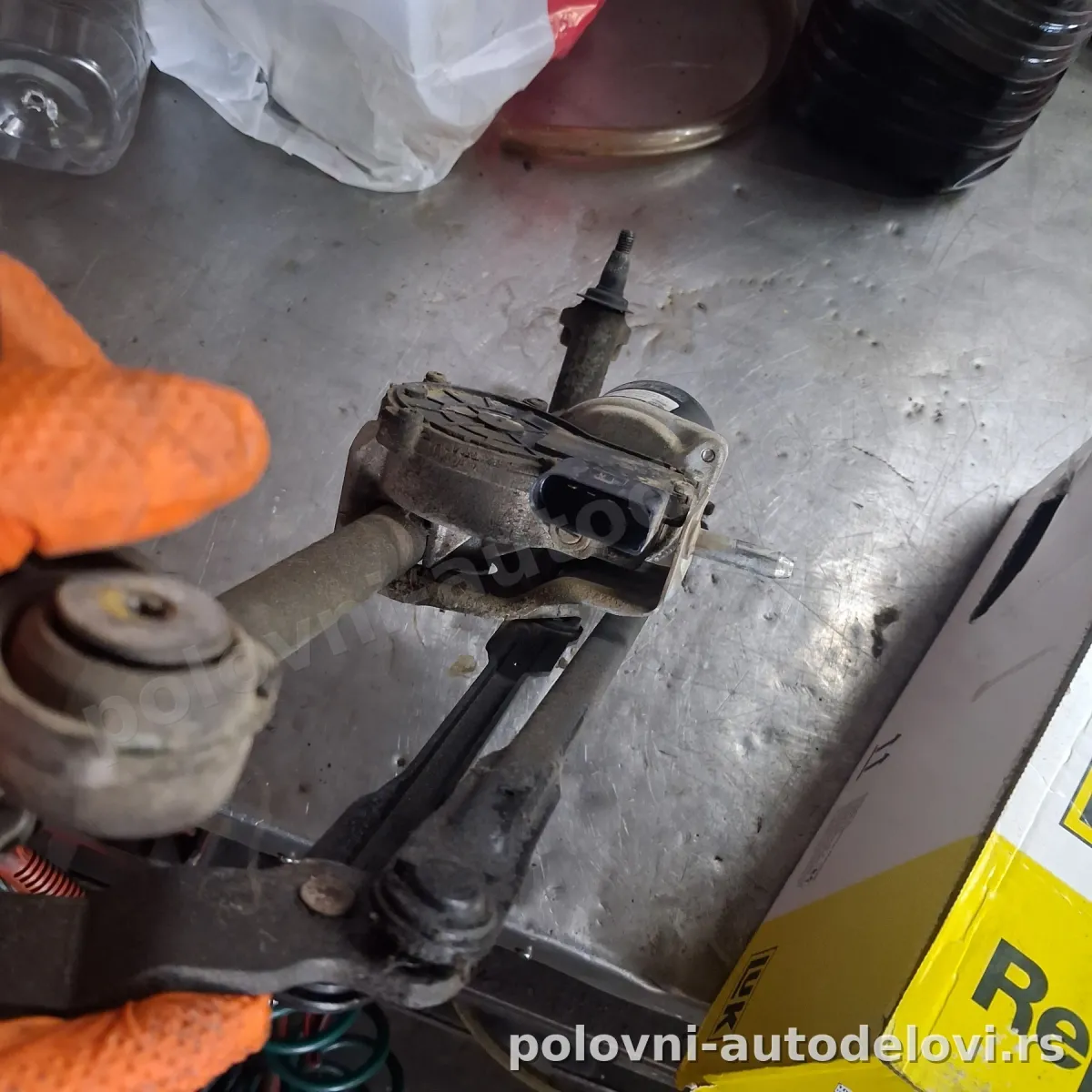 Poluge brisaca octavia A7