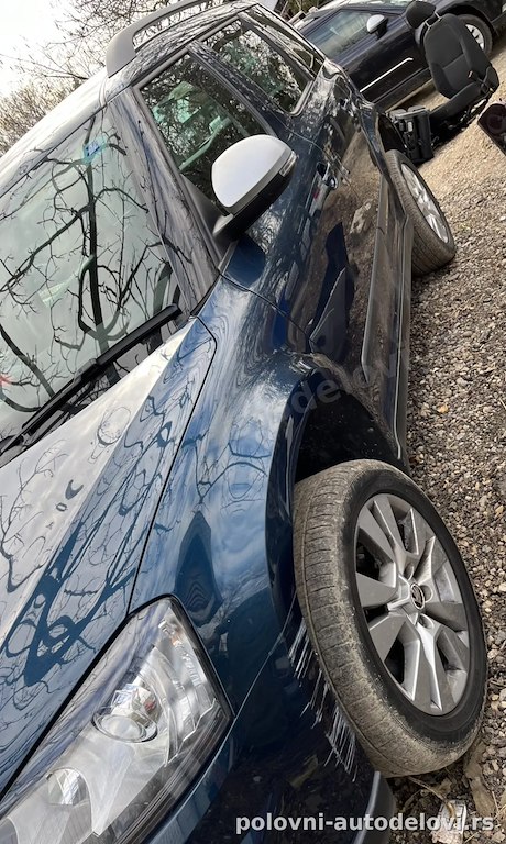 Skoda yeti leva desna vrata