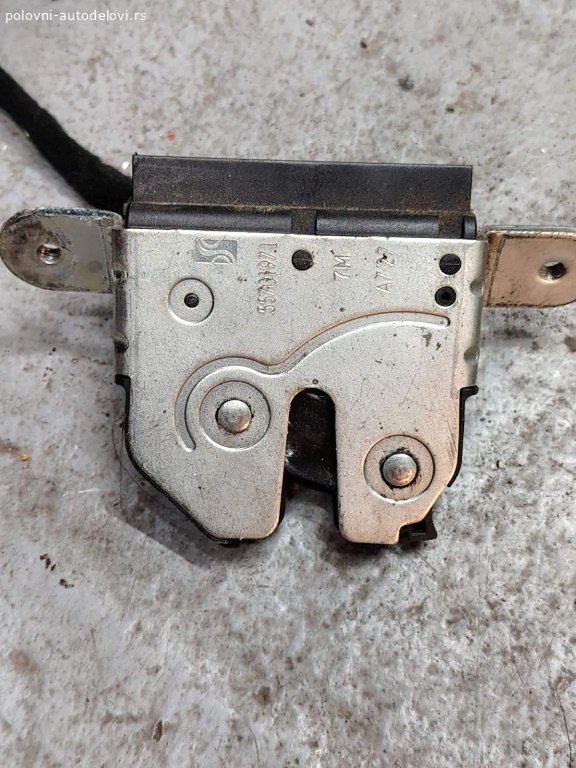 Fiat 500 brava gepeka Originalni delovi Moguca ugradnja del