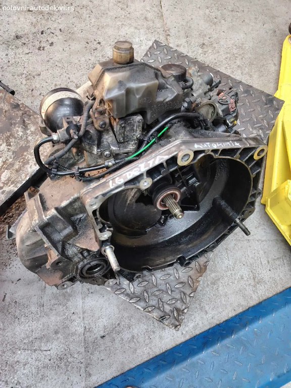 Lancia delta 1.6 jtd selespeed menjač sa robotikom Original