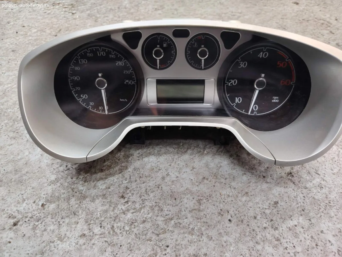 Lancia delta 1.56 jtd km sat selespeed Originalni delovi Mo