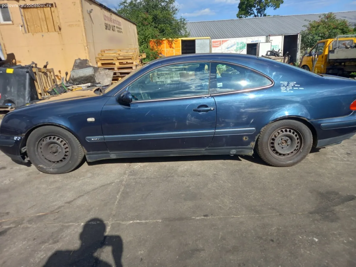 CLK200 C208 C209 ML350 R320 GLK220 C200 E270 S320 Vito