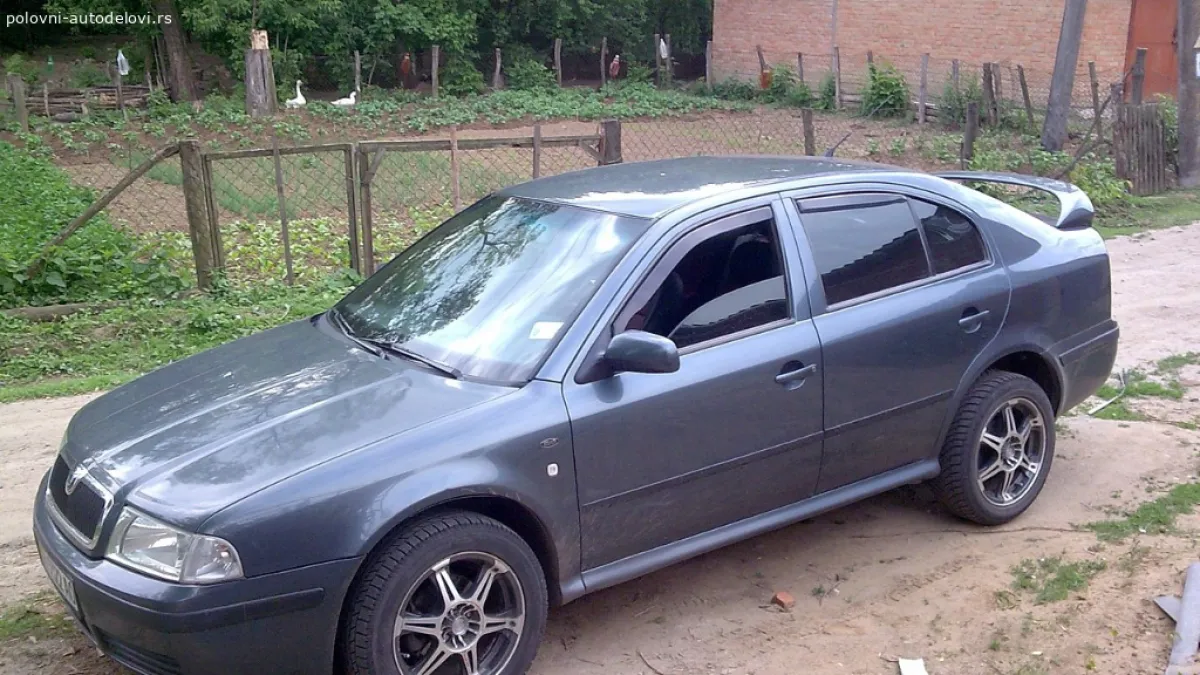 Octavia Fabia Yeti Roomster Praktik Karoq Citigo POVOLJNO