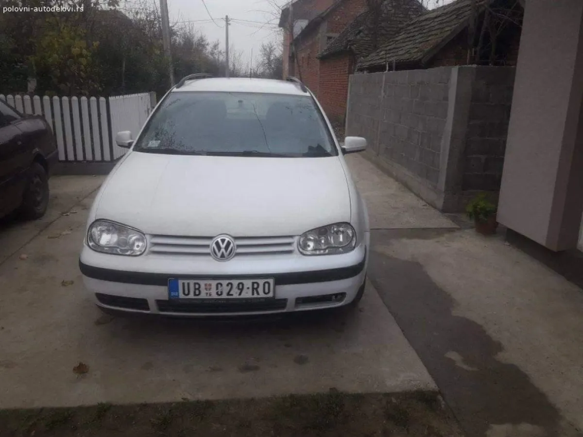 Delovi golf4
