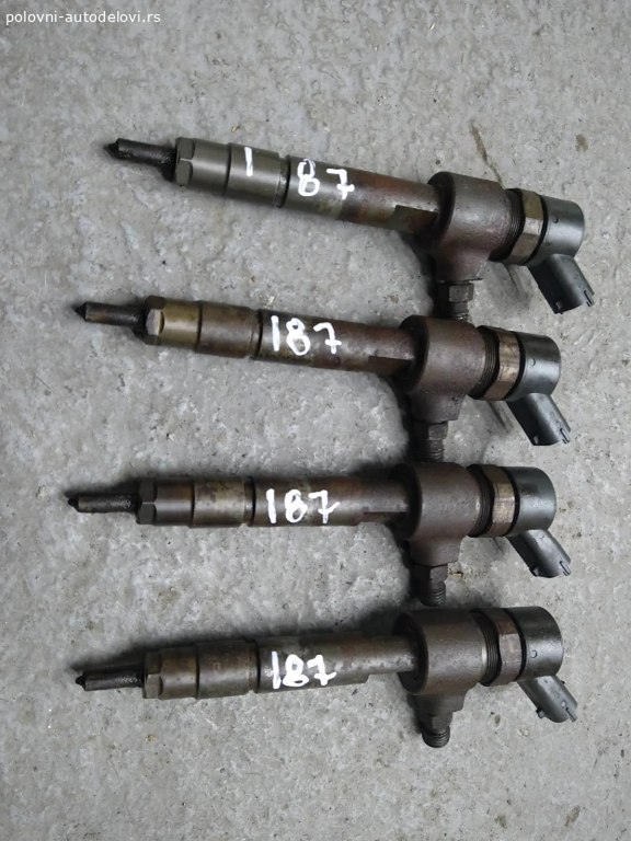 Lancia Musa 1.9 jtd dizne 187 Originalni delovi Moguca ugra