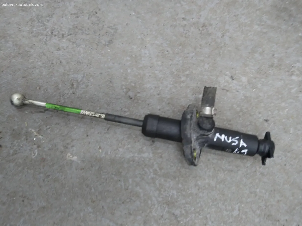 Lancia Musa 1.9 jtd cilindar u kabini Originalni delovi Mog
