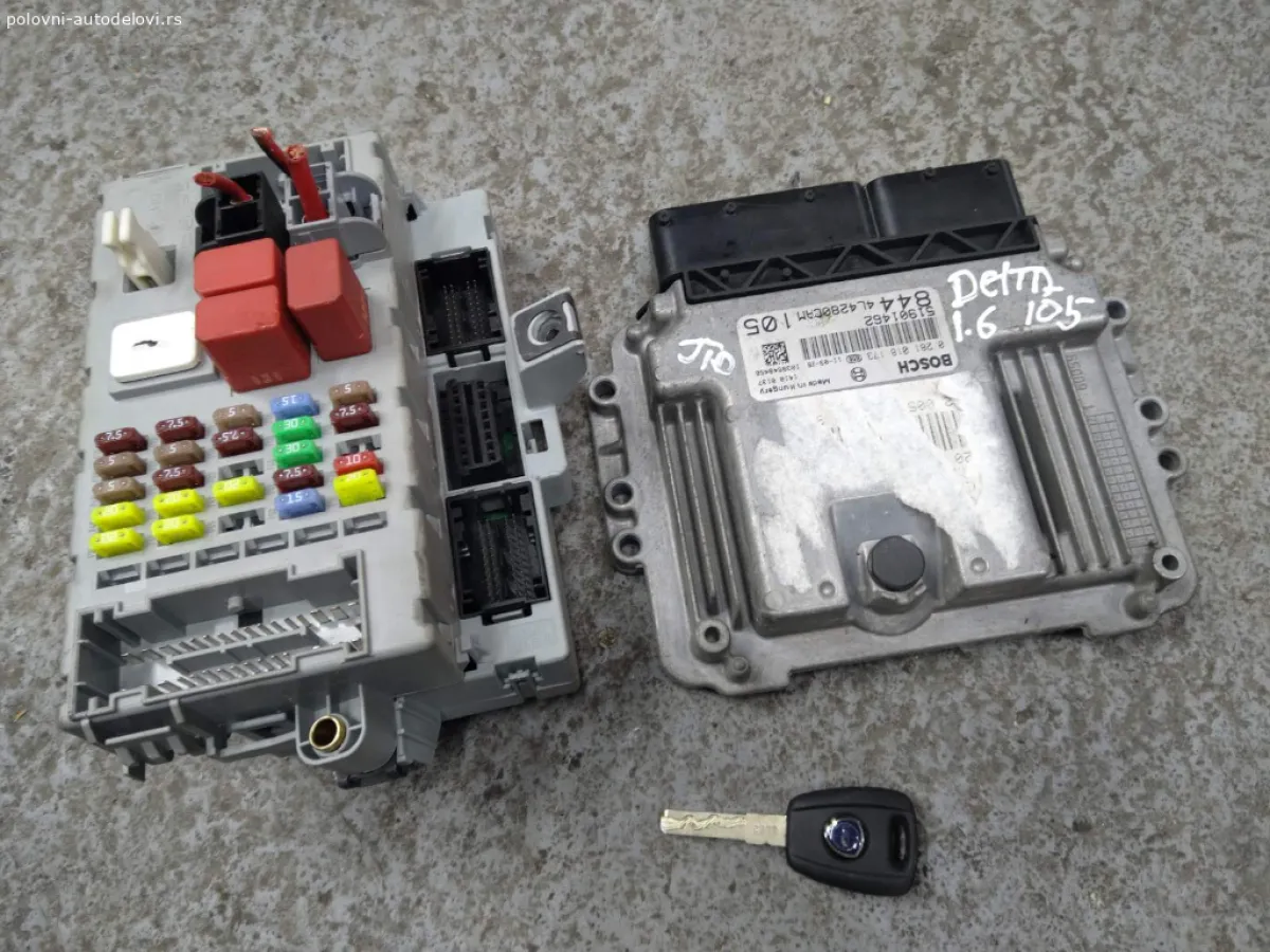 Lancia delta komplet racunar 1.6 jtd 105 ks Originalni delov