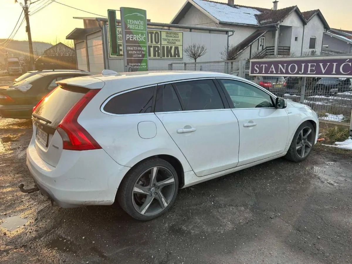 Volvo novi i polovni delovi