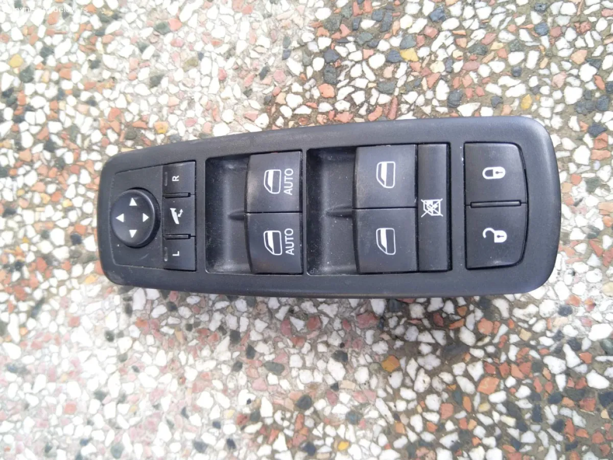 Fiat freemont Prekidač prozora prednji levi Originalni delo