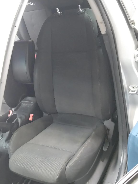 Alfa Romeo Giulietta enterijer plis Originalni delovi Moguc