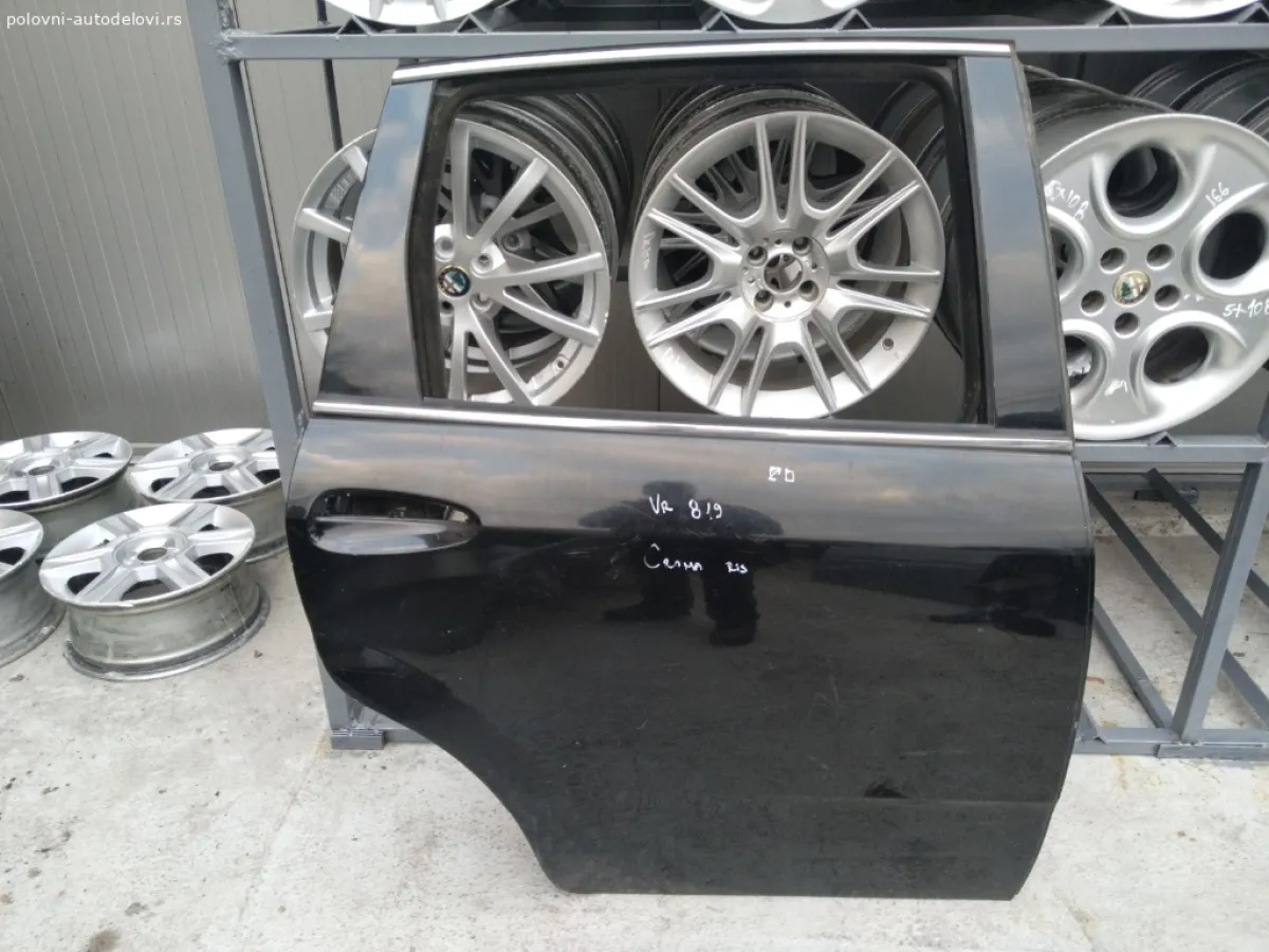 Fiat croma zadnja desna vrata kod boje 819