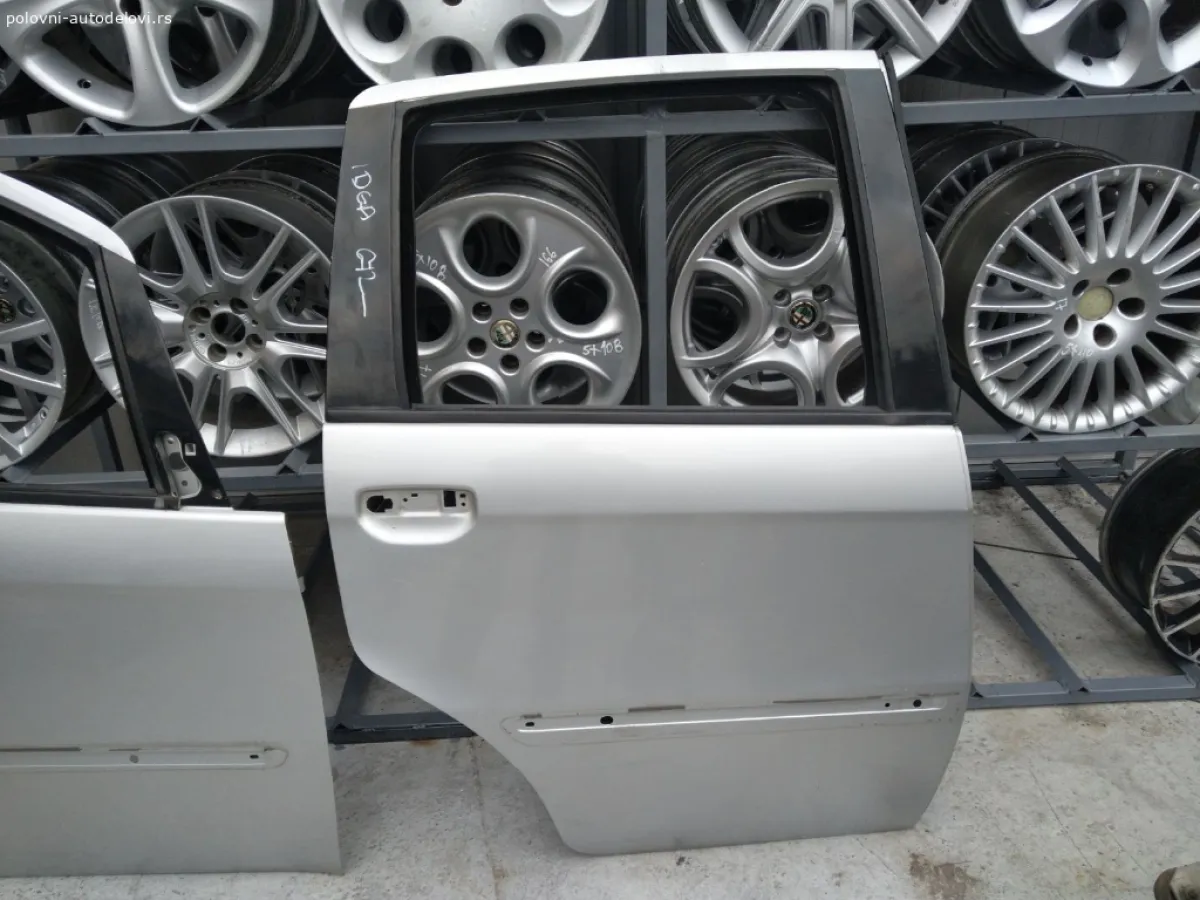 Fiat Idea zadnja desna vrata kod boje 612
