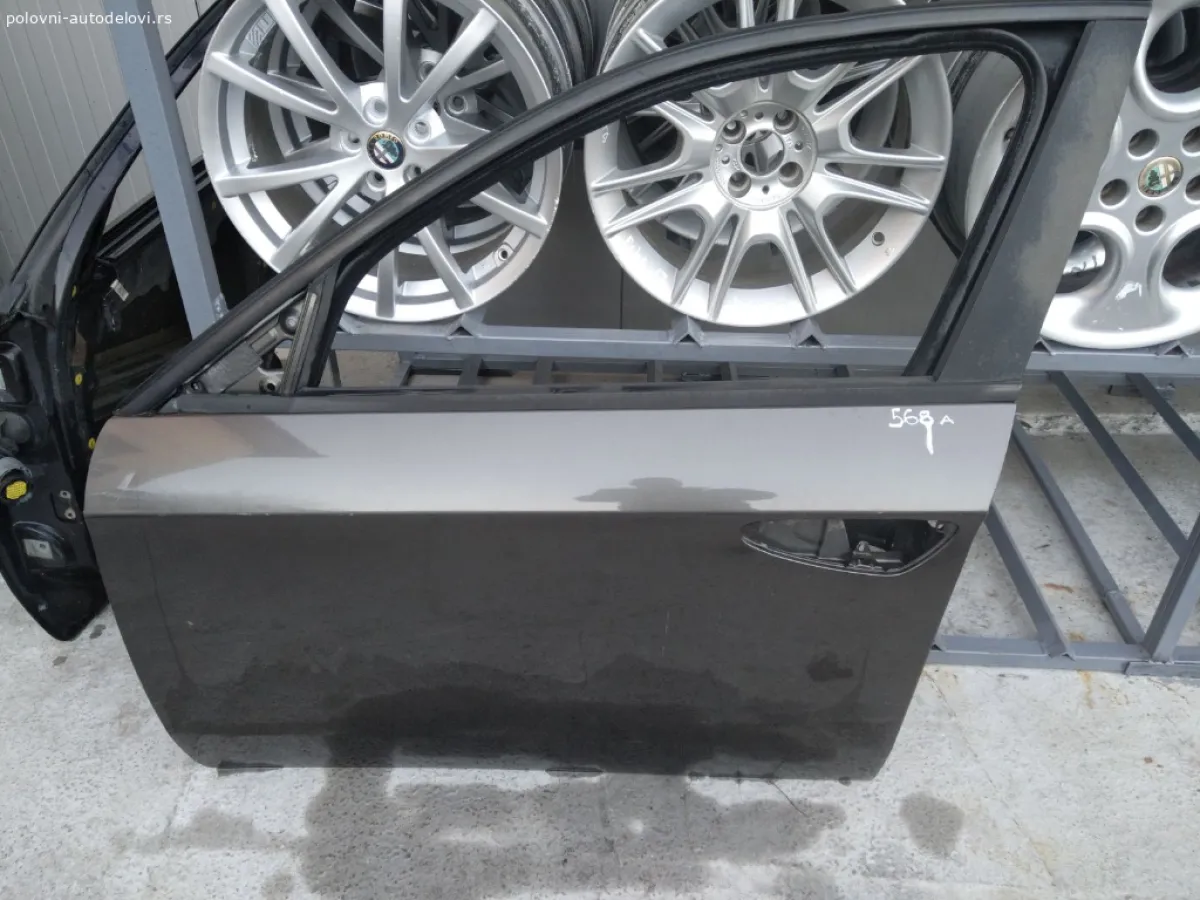 Alfa Romeo 159 prednja leva vrata kod boje 568/A Originalni