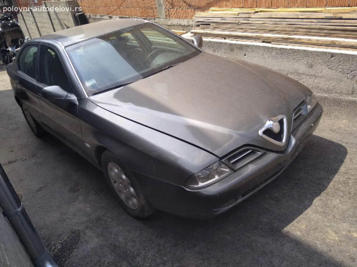 Alfa Romeo 166 soferka