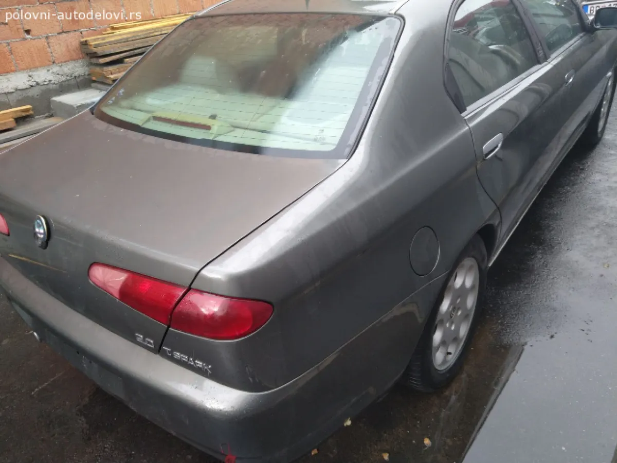 Alfa Romeo 166 Gepek