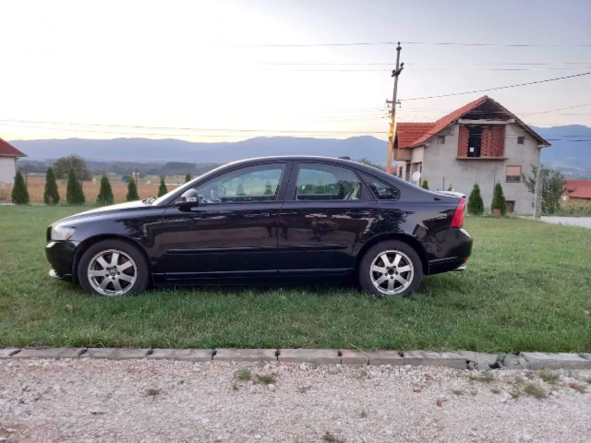 Volvo s40,v50