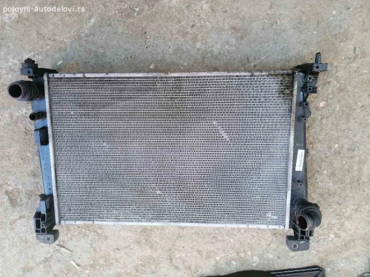 Lancia delta hladnjak vode