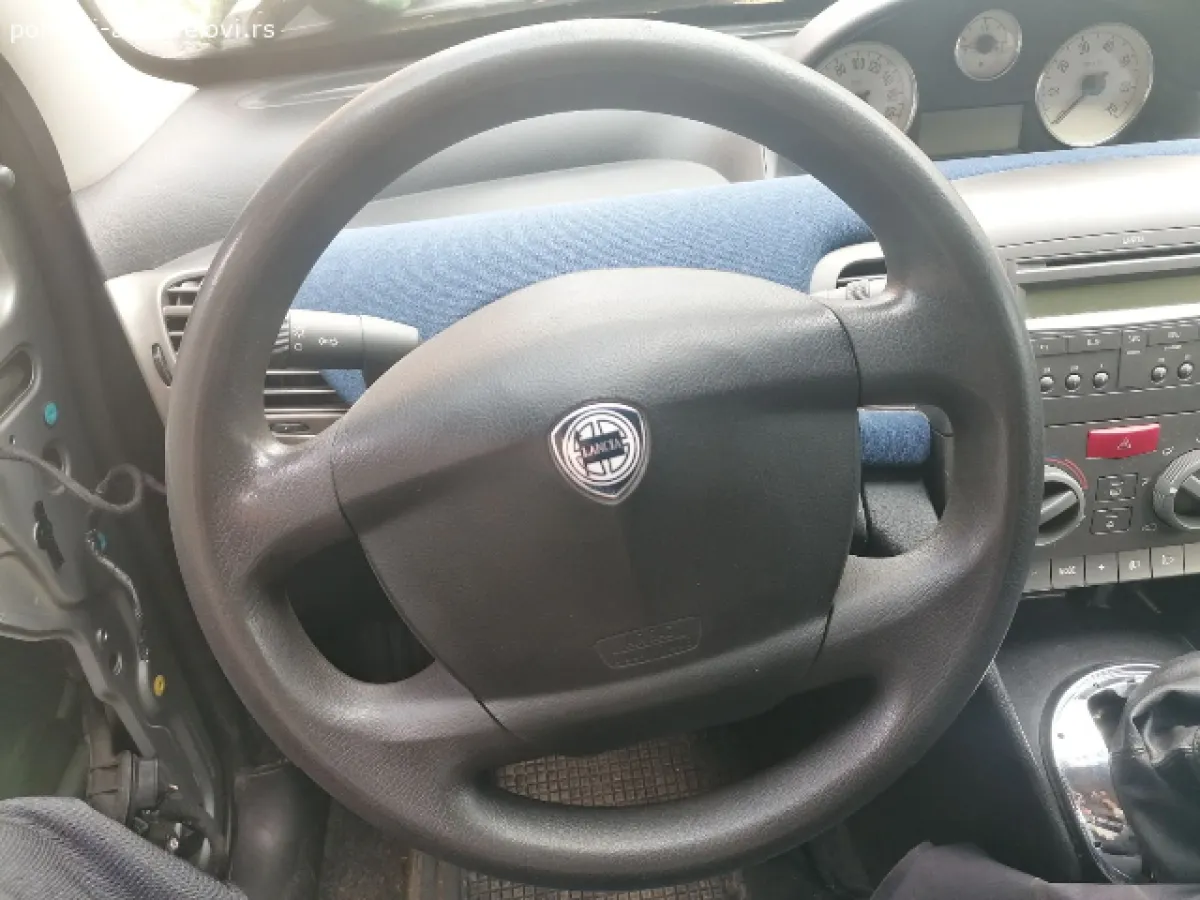 Lancia ypsilon volan sa AIRBAG
