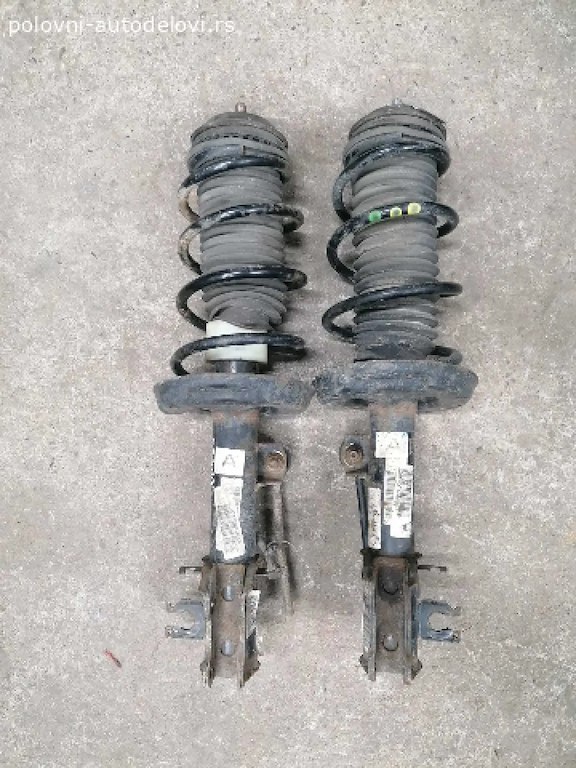 Fiat grande punto zadnji amortizeri