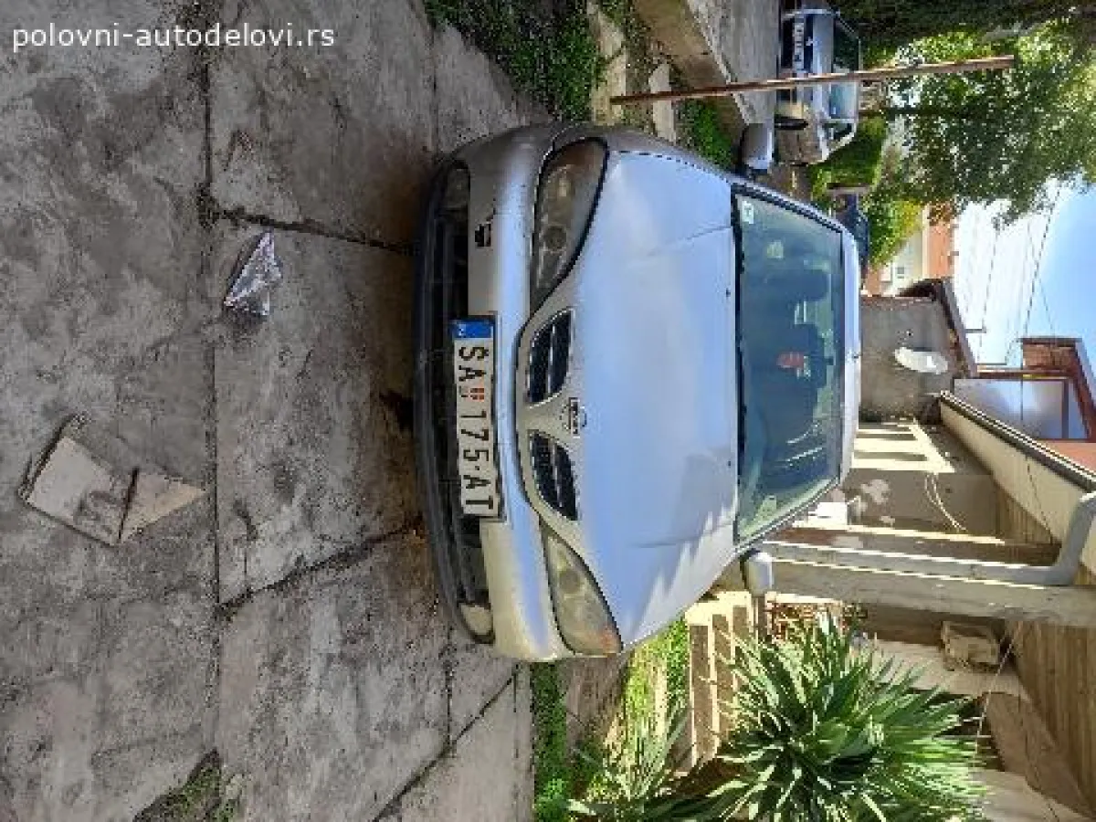 Nissan Primera P11 1.8b