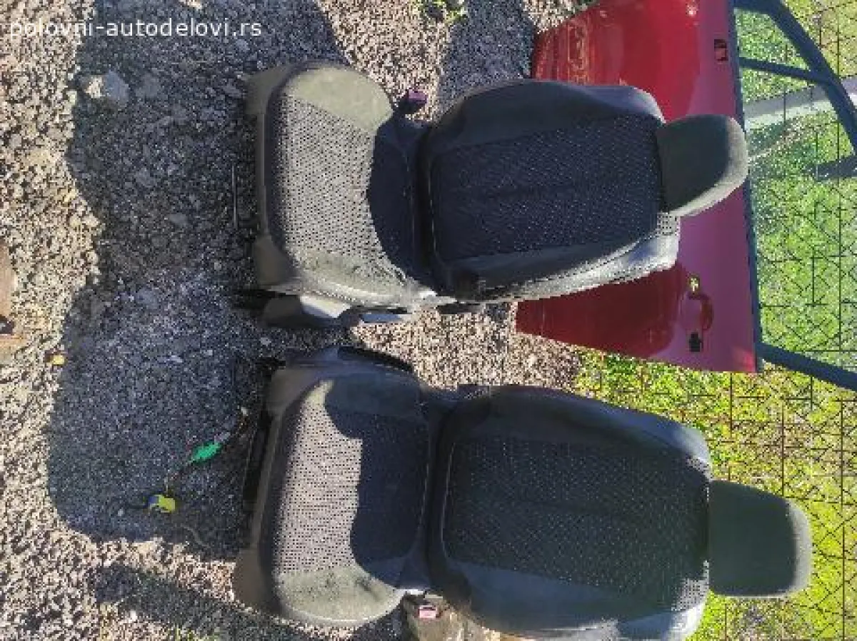 Citroen C4 cupe polukoža