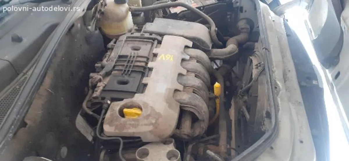 Renault 1.2-16 delovi motora.