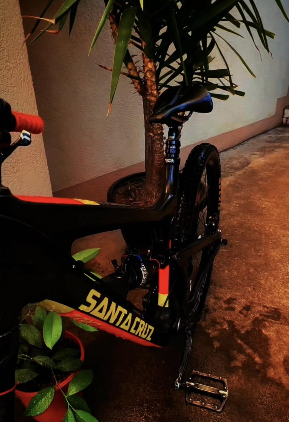 Santa Cruz Nomad CC