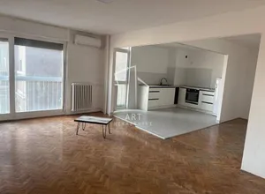 Izdavanje Stan - Beograd, Palilula: Profesorska kolonija - Hala Pionir