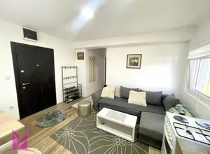 Izdavanje Stan - Novi Sad