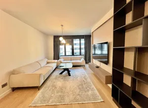 Izdavanje Stan - Beograd, Belvil
