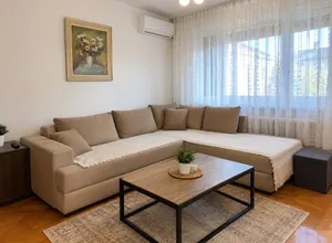 Izdavanje Stan - Beograd, Voždovac: Šumice