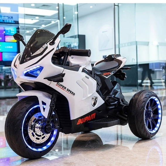 144 veliki beli dečiji motor(6v)