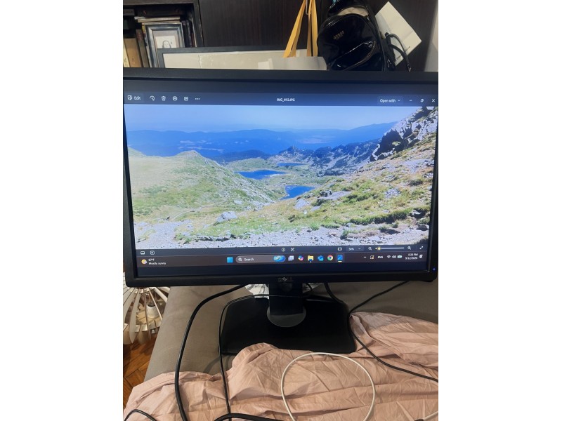 monitor Dell UltraSharp U2412MC!!!! povoljno!