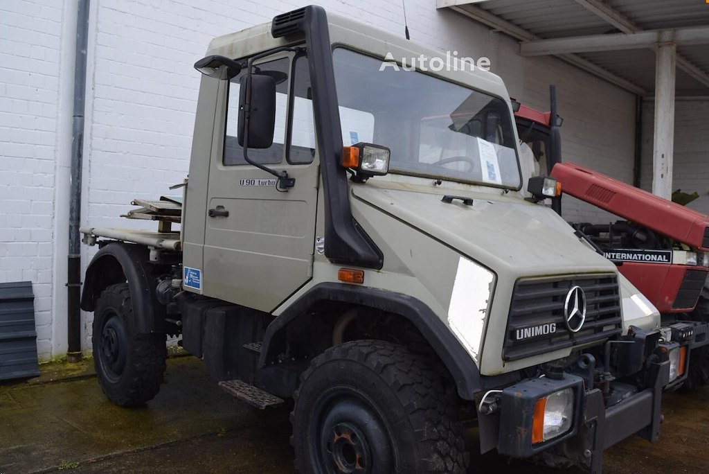 Mercedes-Benz Unimog U90 kamion platforma