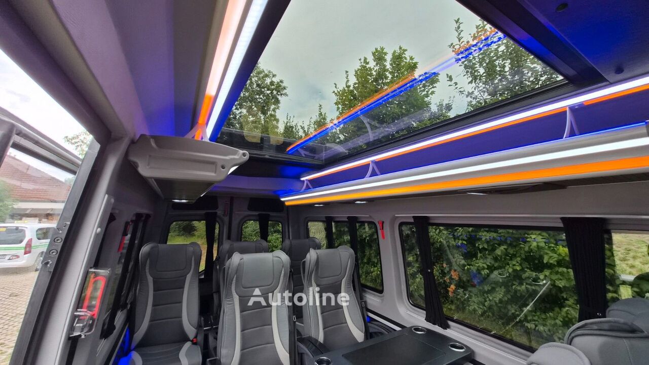 Novi Mercedes-Benz 319 StockSprinter putnički minibus