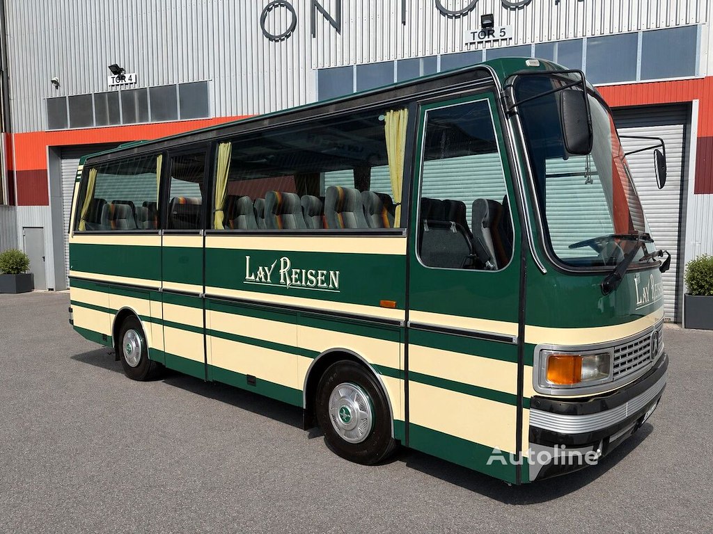 Setra S 208 prigradski autobus
