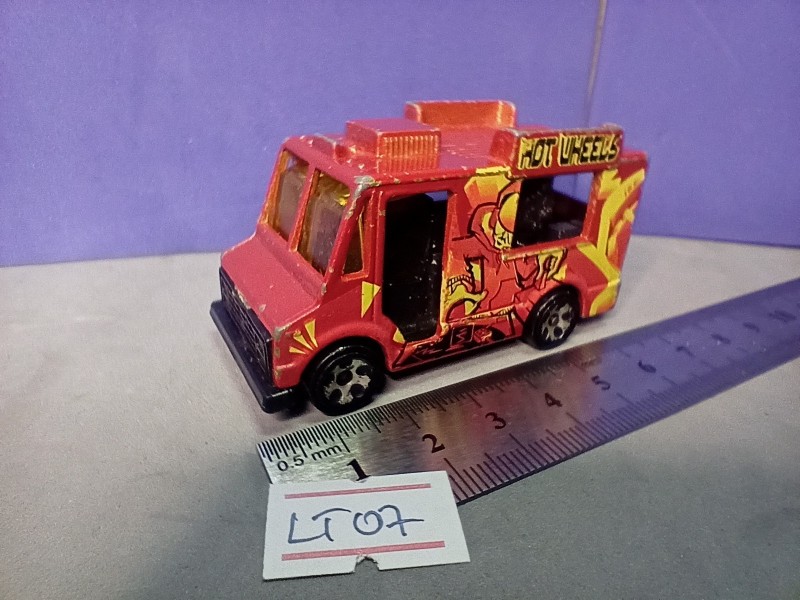 Mateel - Hot Wheels DJ Van Truck 1983. god # LT 07